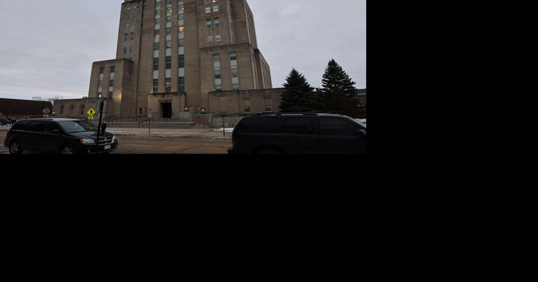 Racine woman pleads not guilty to drug and neglect charges