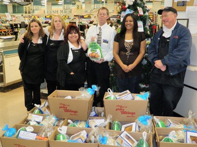 Holiday food basket applications being accepted