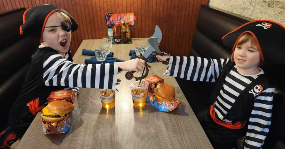 Chartroom hosts pirate-themed fundraiser for HOPE Safehouse