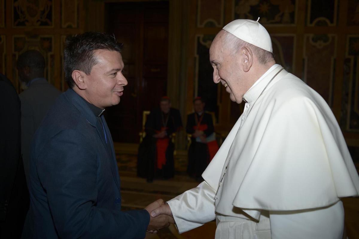 Racine-area Catholics mourn death of Pope Francis