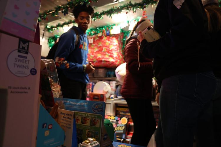 Orchestrating Good, local police organize mobile toy store