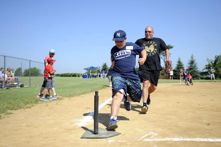 Top 10 Sports Stories: No. 6 - Racine's Hanel steps down as Brewers ...