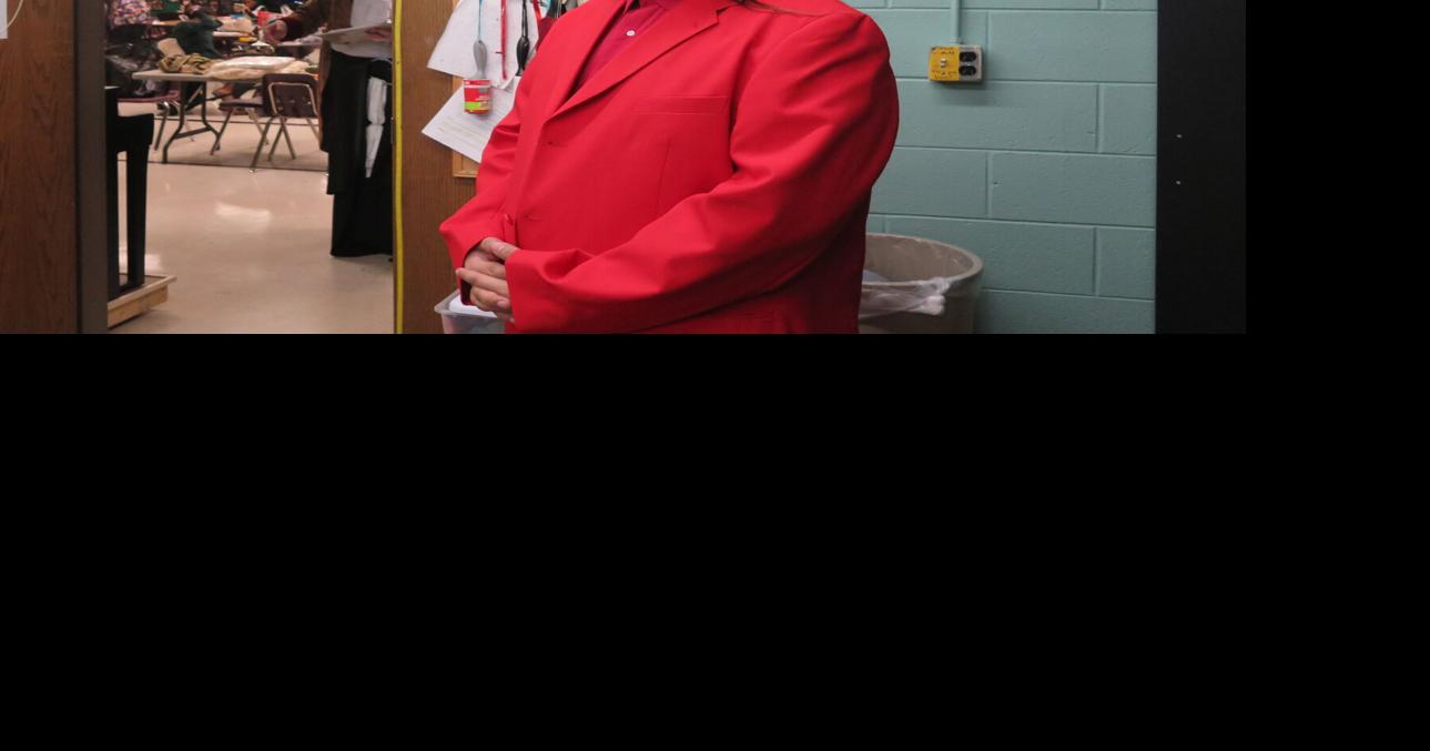 Actor enjoys taking on 'Little Mermaid' character at Racine Theatre Guild