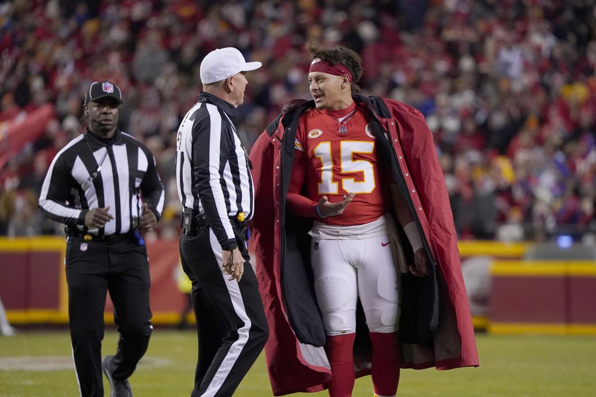 NFL: Chiefs question late call in defeat to Bills