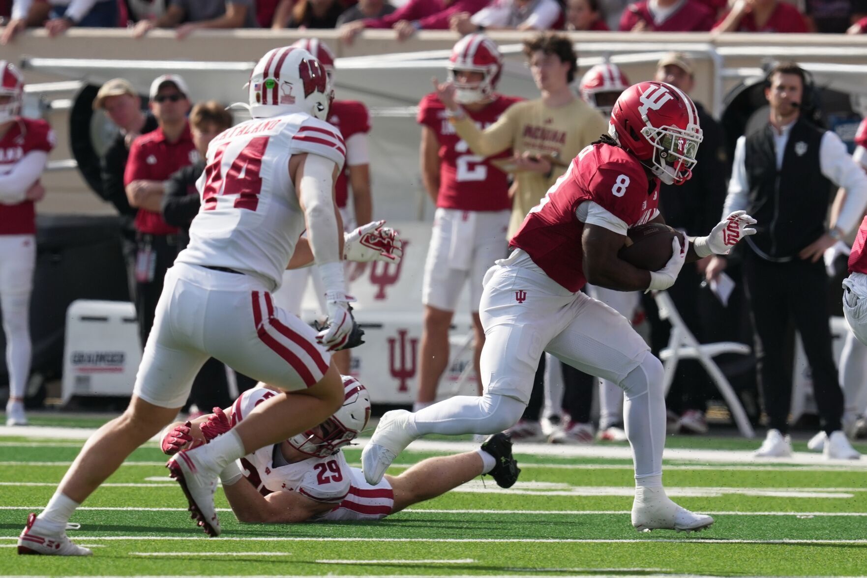 Wisconsin RB Gideon Ituka OK after injury at No. 2 Indiana