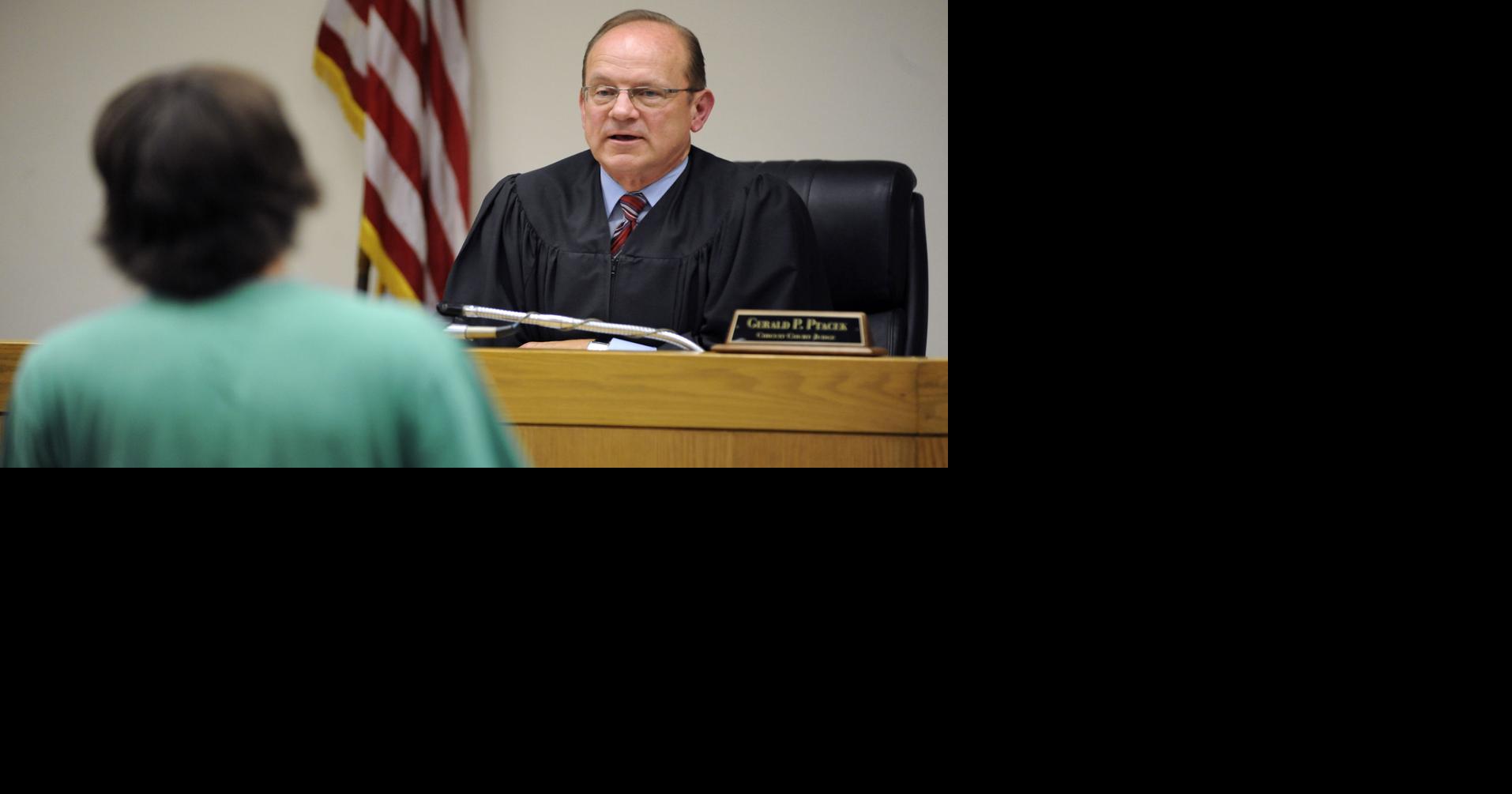 Racine County Circuit Court Judge Ptacek to retire in January 2017