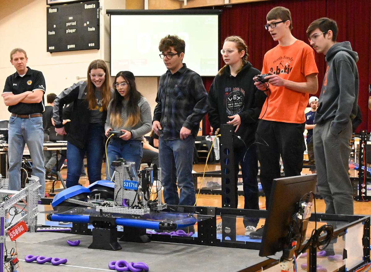Shoreland Lutheran High School to host two VEX Robotics tournaments in ...