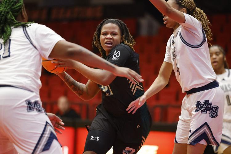 5 questions with Park boys basketball's Cole Betker