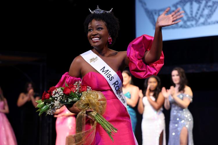 Willow Newell crowned Miss Racine 2025