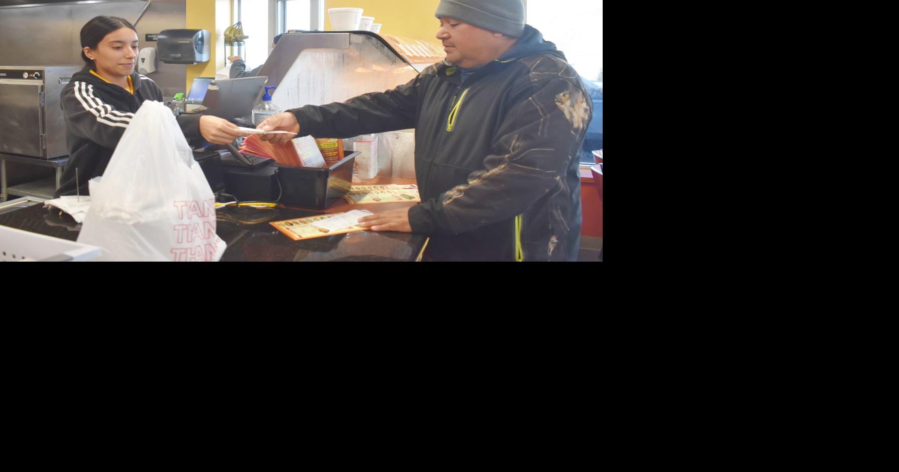 Chicken Palace opens in Racine