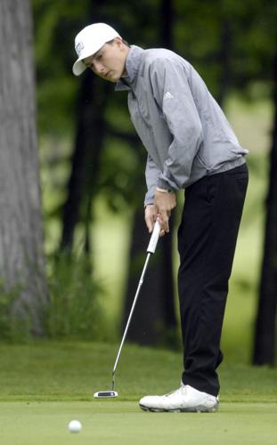 WIAA DIVISION 1 BOYS GOLF: Kuiper, Case win sectional titles