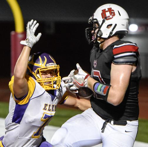 Prep football: Nelson puts on a show for Union Grove