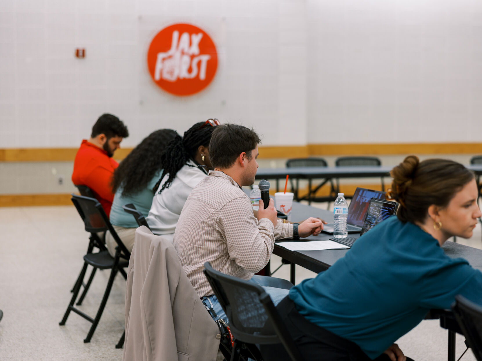 PHOTOS: SGA speeches and debates | Multimedia | jsuchanticleer.com