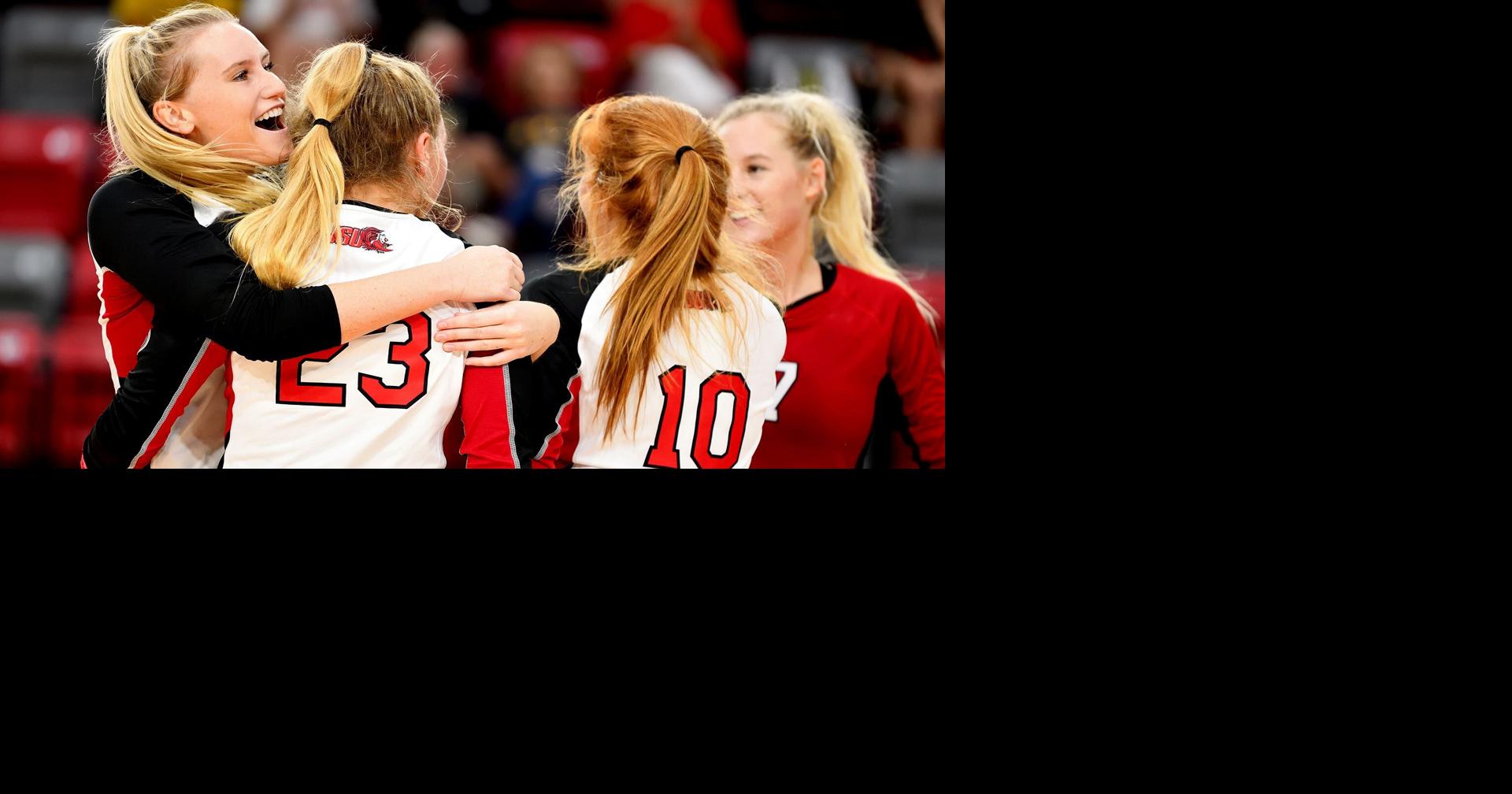 JSU volleyball wins OVC title | Sports | jsuchanticleer.com