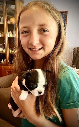 SPOTLIGHT ON GEYSER: Mia Bossen celebrates summer (and got a new puppy ...