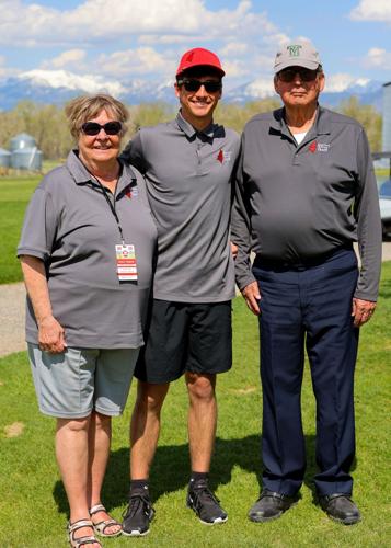 Stanford’s first golf team celebrates at the city park | Sports ...