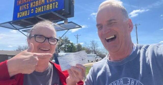'For Cathy:' Man pays off thousands in students' lunch debt to honor ...