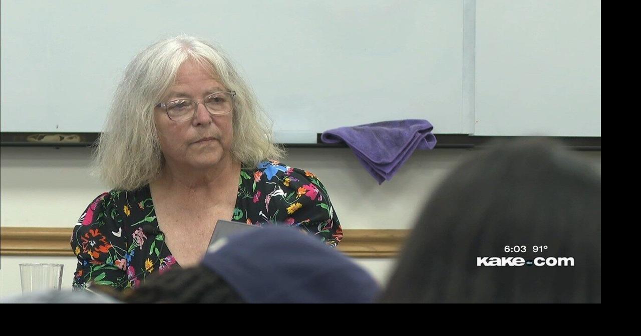 Marion County Record reporter returns to her alma mater to speak to ...