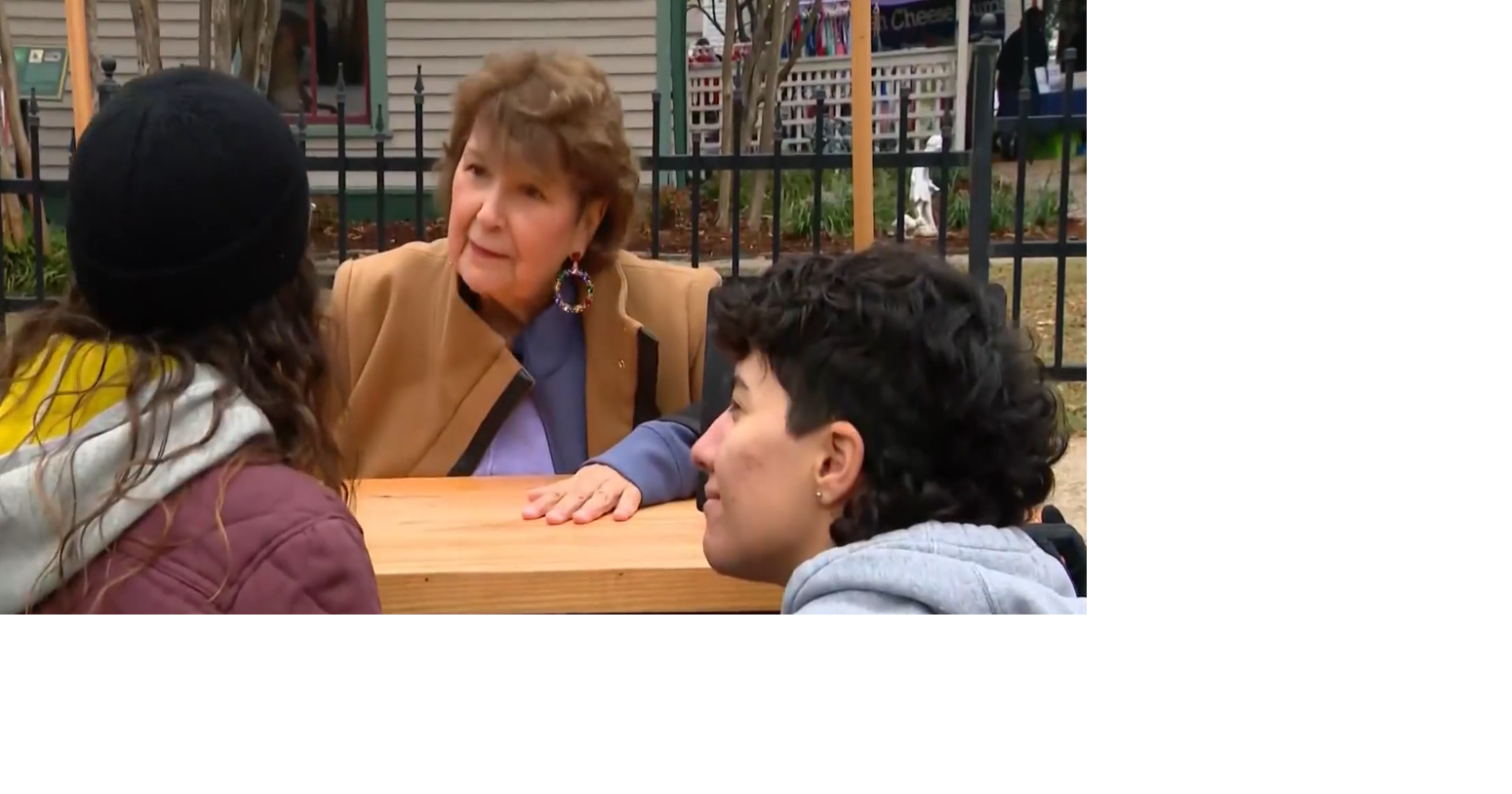 ‘Grandma Stand’ offers holiday comfort, connection and free advice ...