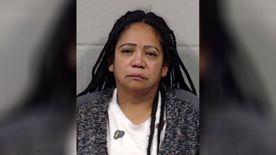 Wichita woman charged after 4-year-old accidentally shoots herself ...