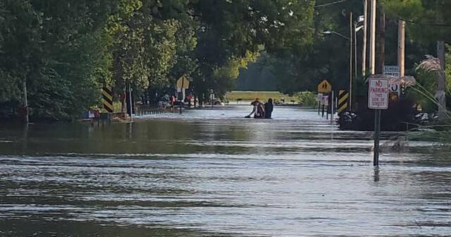 Gov. Kelly declares state of emergency for Monday flooding | Trusted ...