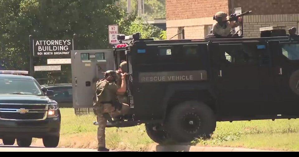 Suspect surrenders after standoff in midtown Wichita | Crime | kake.com
