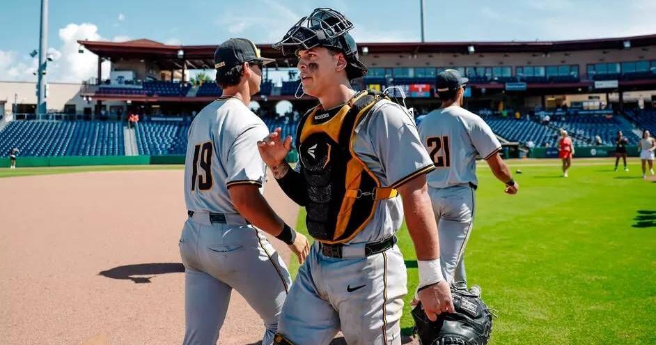 Shockers rally to beat FAU, advance to second round of American ...
