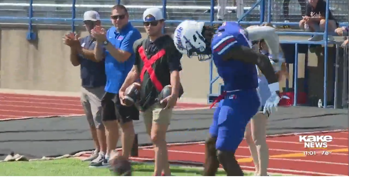 No. 1 Hutchinson CC completes comeback 33-30 in OT against No. 12 Iowa ...