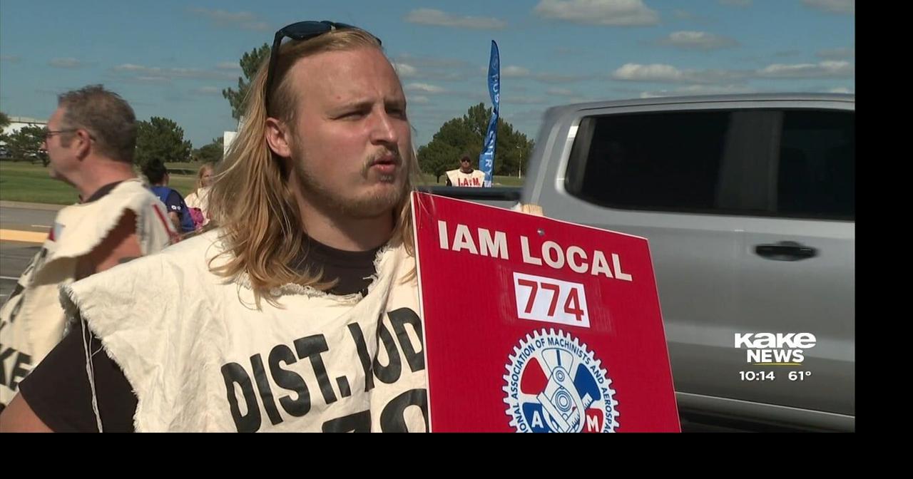 Textron Aviation workers hit picket line for first full day of strike ...