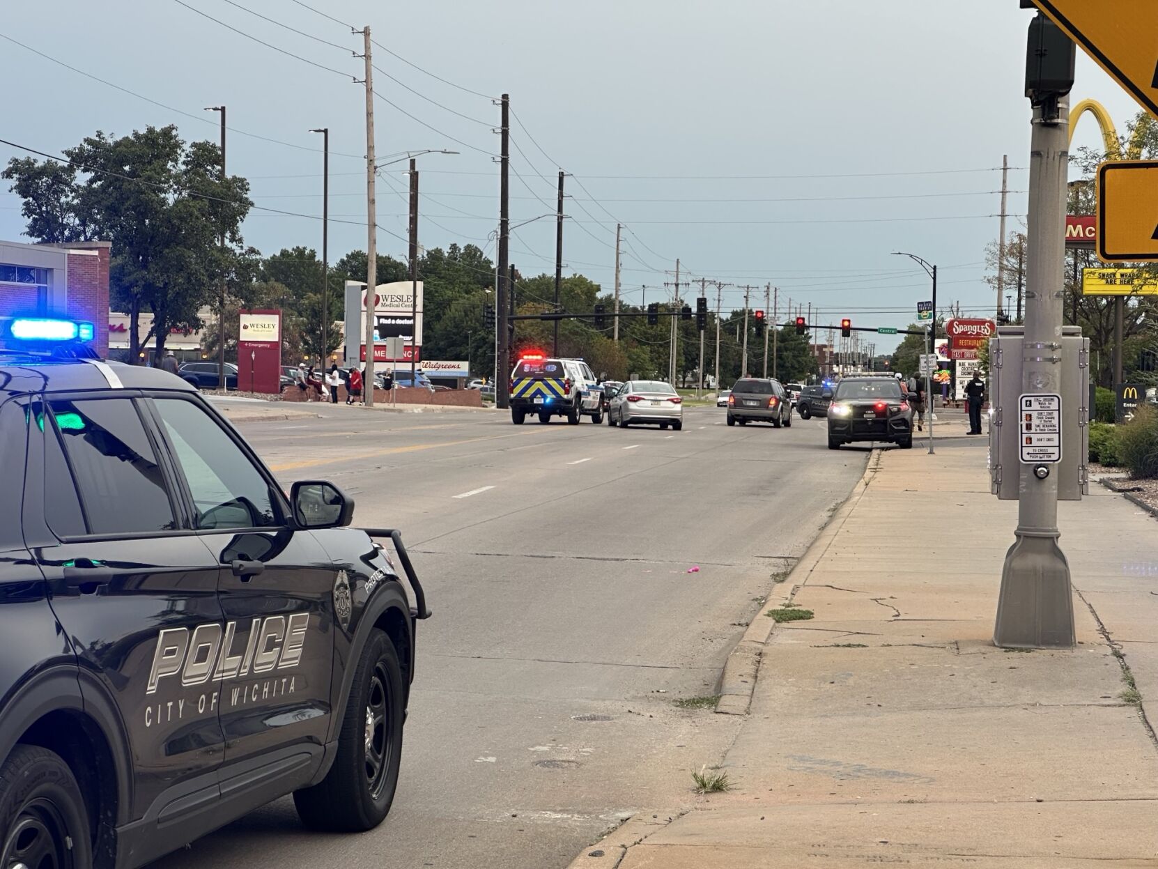 Police: 'Armed and dangerous' parolee dies following standoff in north ...