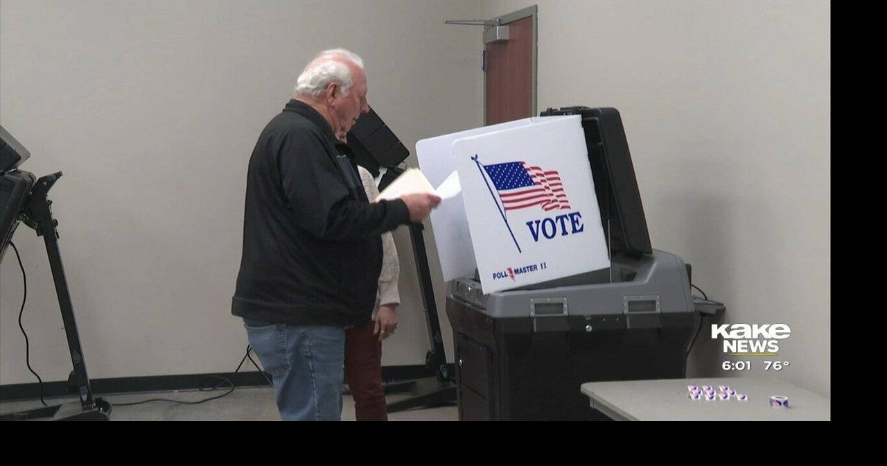 Kansans vote in states 3rd ever Presidential Preference Primary ...