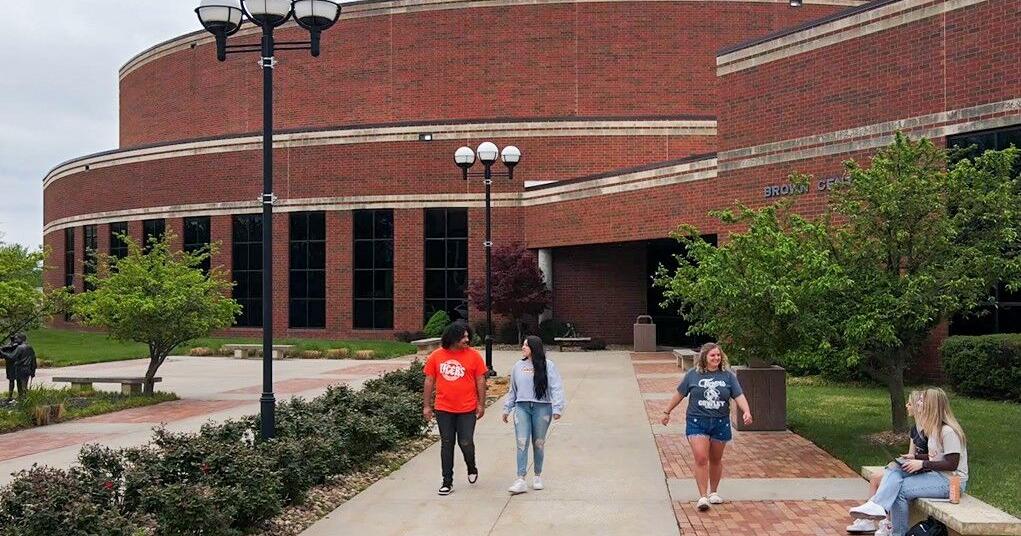 Six Kansas community colleges see rising enrollment, full dorms at ...