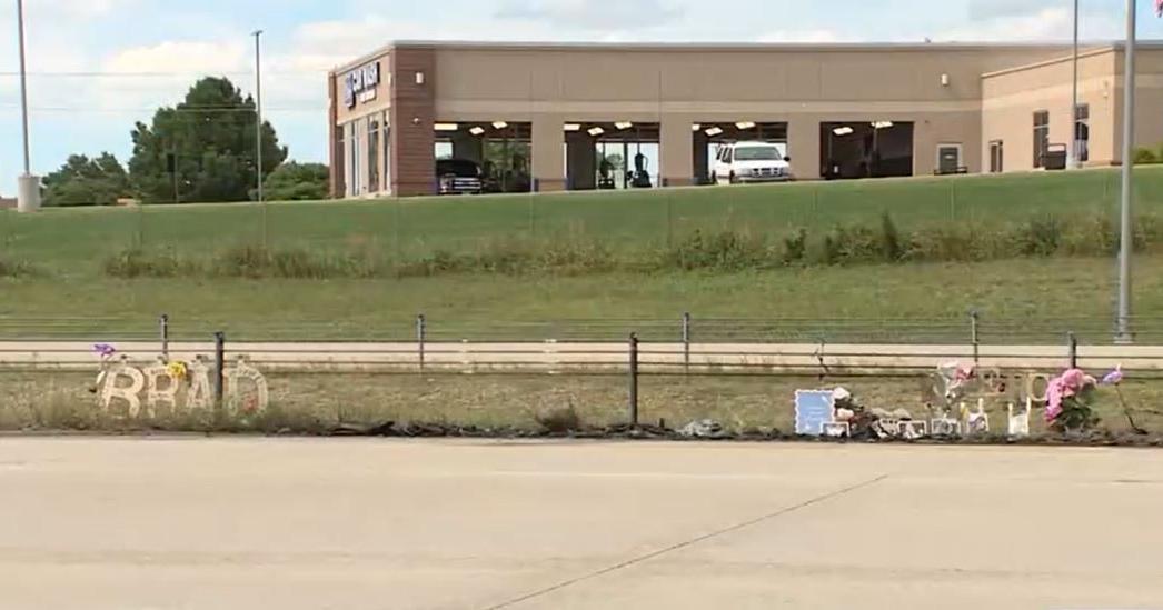 Community mourns 4 killed in wrong-way crash along Oklahoma interstate ...
