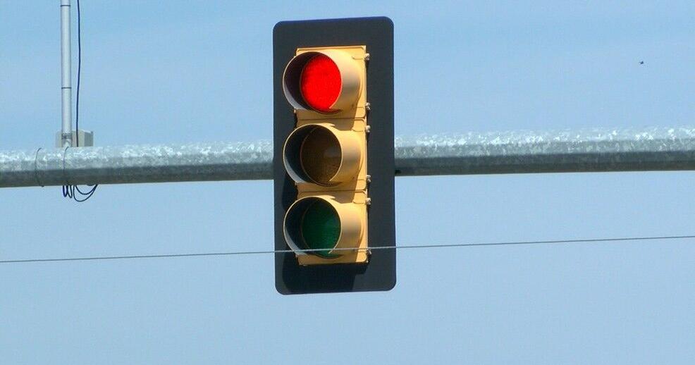 Wichita police catch 44 drivers running red lights at one intersection ...