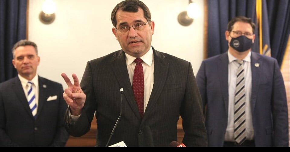 U.S. Sen. Marshall endorses Schmidt in Kansas governor race | Stories ...