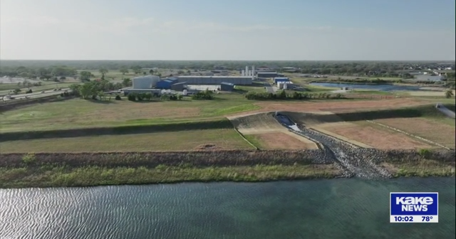 Low water levels at Cheney Reservoir devastating to O'Brien's Marina ...