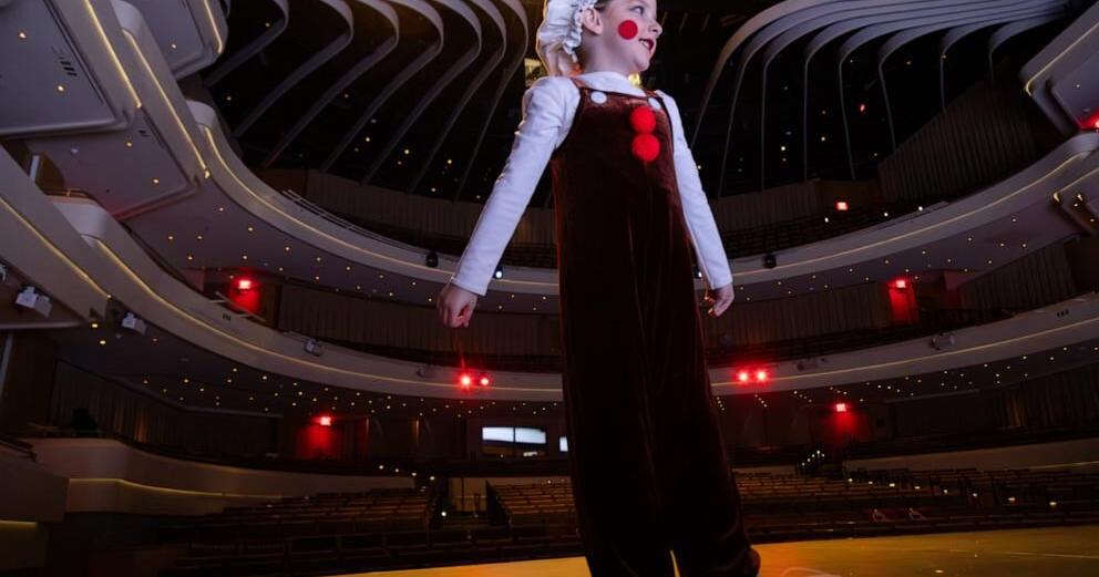 Girl dances in 'The Nutcracker' after her feet were reattached ...