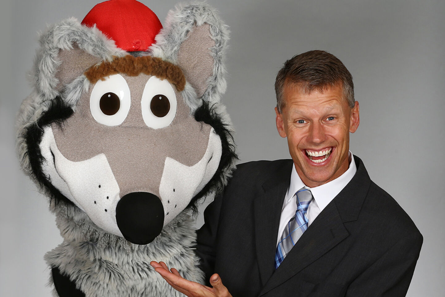 Dan Meers, the man behind Chiefs mascot KC Wolf, retiring after 35 ...