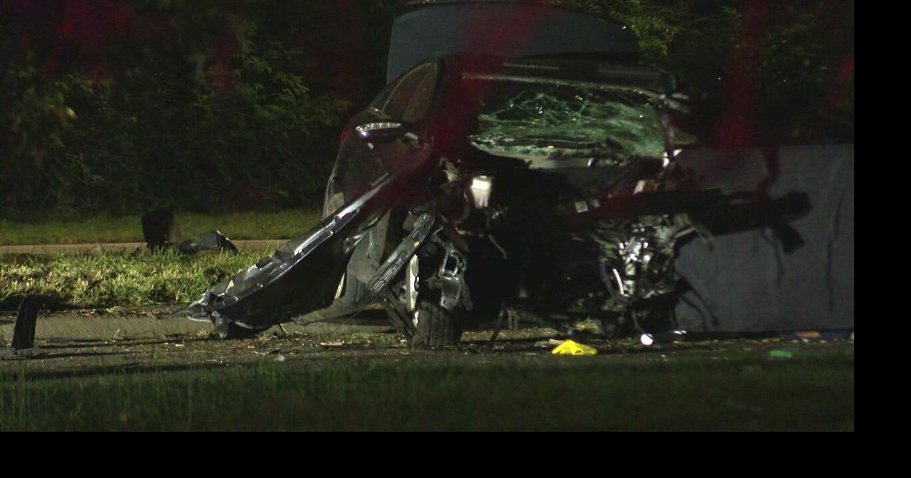 Man killed in overnight crash in Riverside | | kake.com