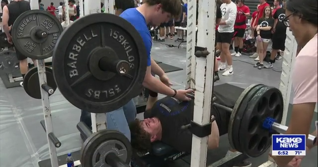 Wichita East hosts 6A State powerlifting meet while popularity for the ...