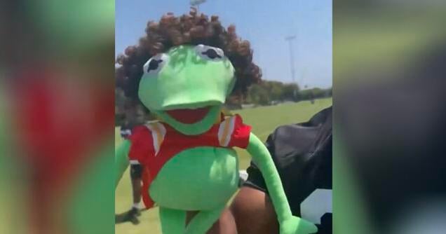 Raiders coach says video of Kermit doll wearing Mahomes jersey has been ...
