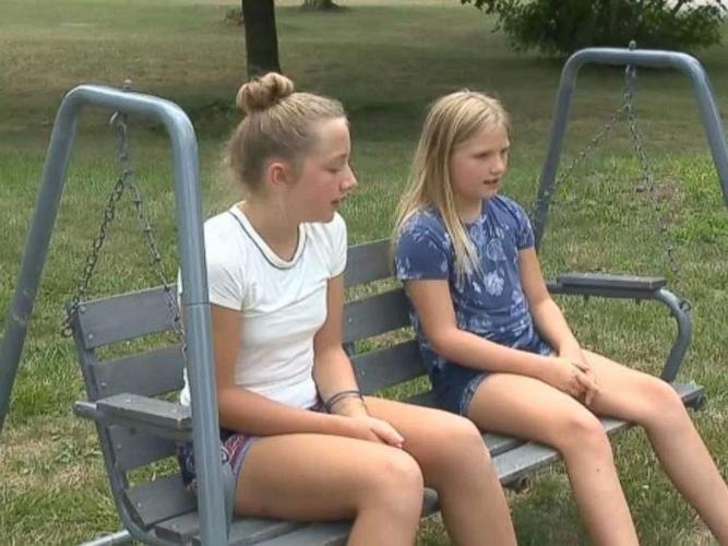 Girls escape kidnap attempt by fighting, throwing hot coffee on suspect ...