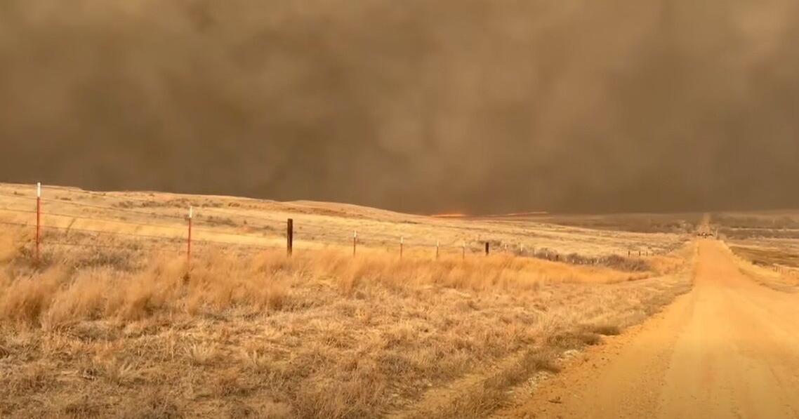 Kansas-Oklahoma wildfire burns over 280,000 acres: Forest service ...