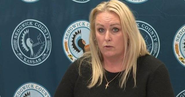 Former Sedgwick County dispatchers call for removal of director Elora ...