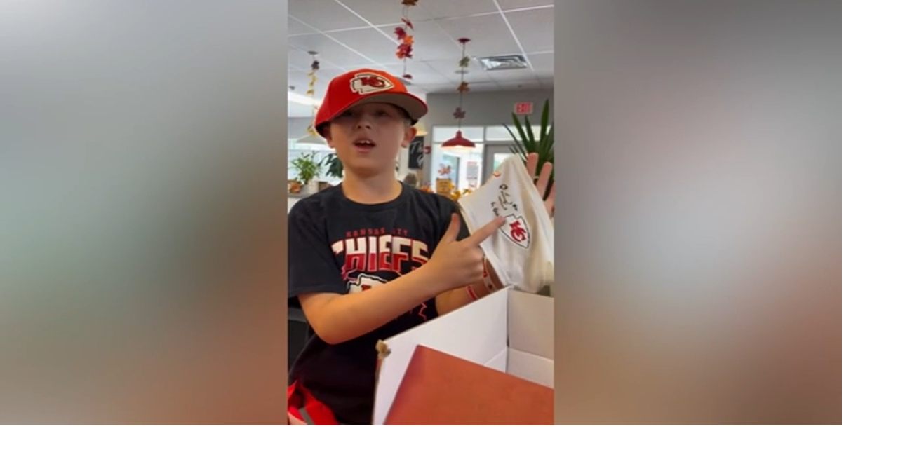 Young Chiefs fan who had Mahomes' headband swiped surprised with gifts ...