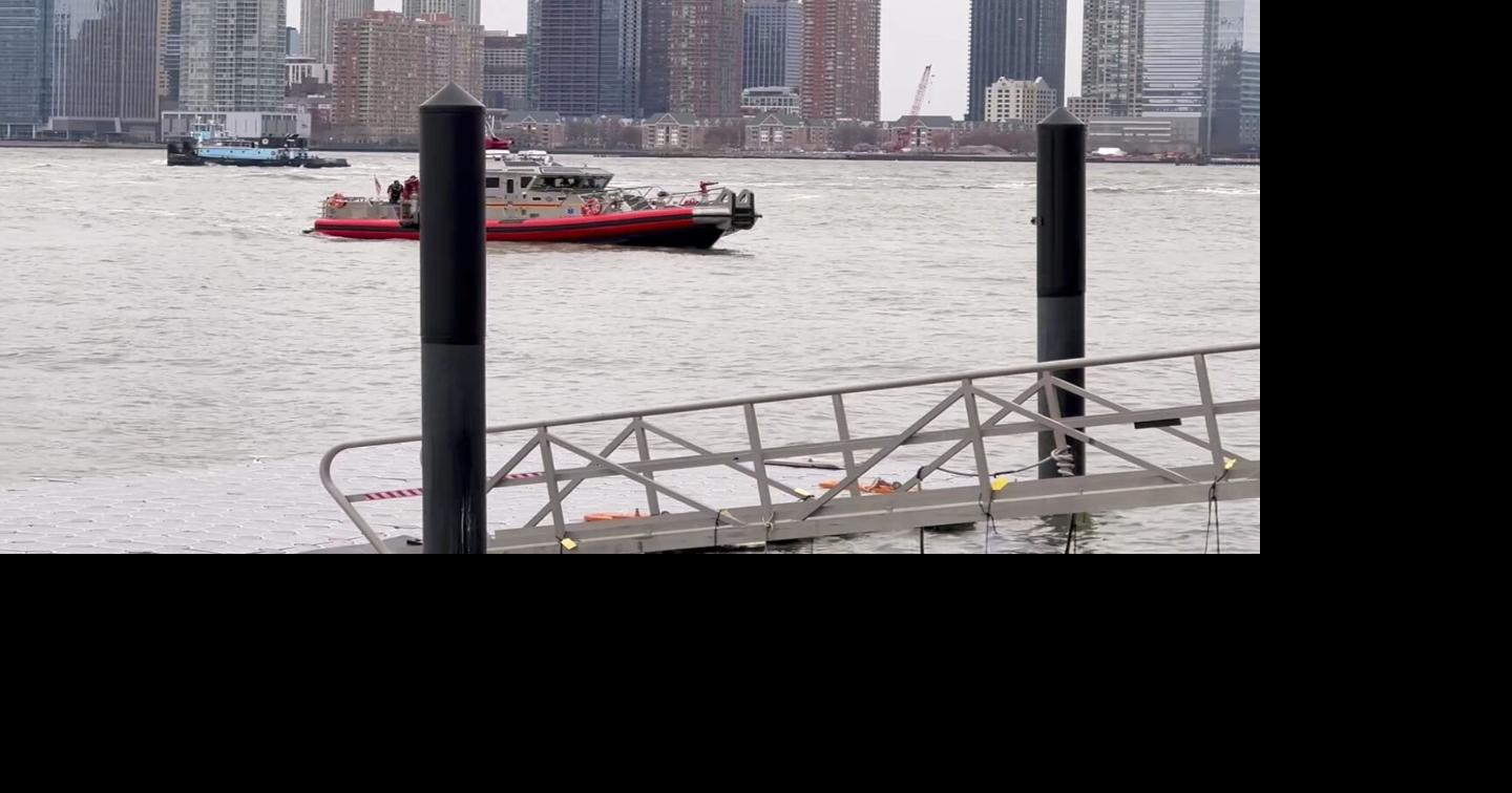Helicopter crashes in Hudson River in New York City, all 6 on board ...