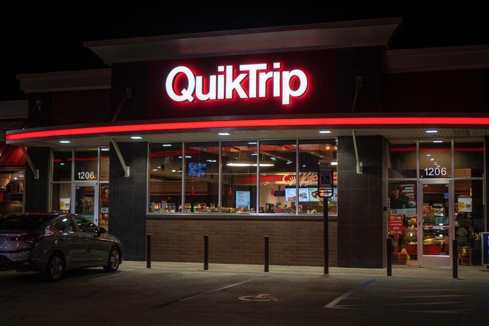 Police: Wichita QuikTrip security guard shoots woman who pointed pellet ...