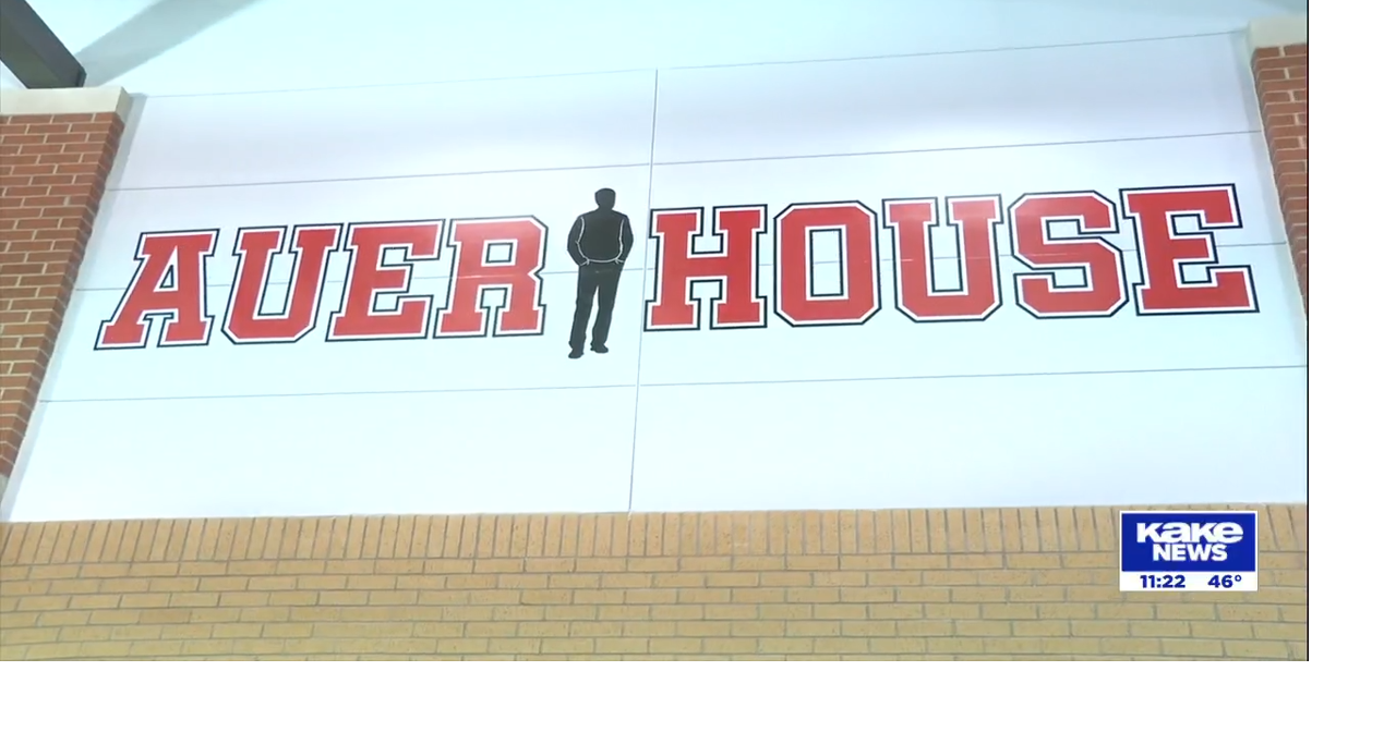 Heights officially renames gym "Auer House" in honor of former boys ...