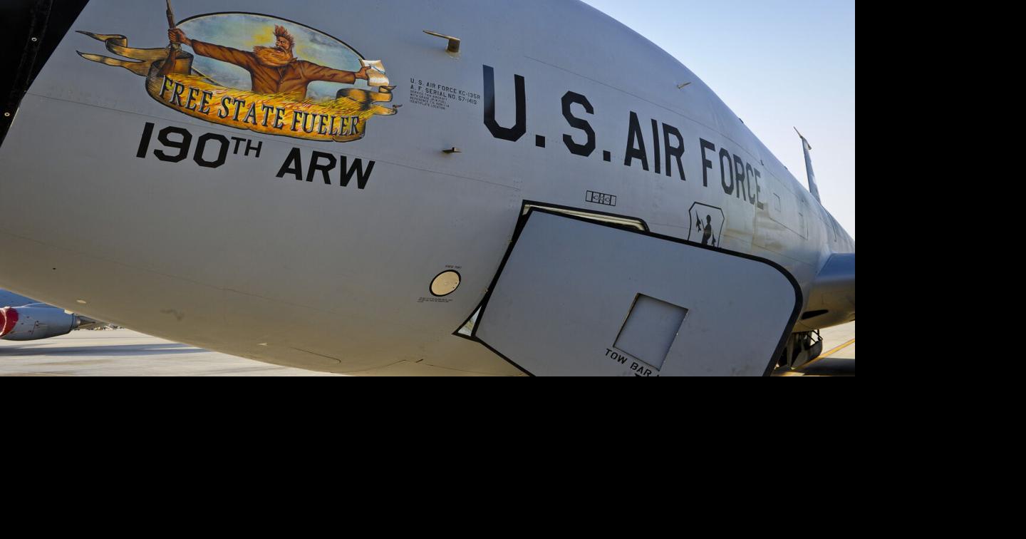 Kansas Air National Guard’s 190th refueling wing deploys in support of ...