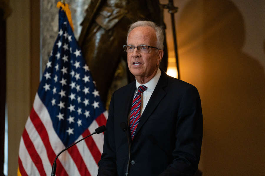 Kansas Sen. Moran joins 6 GOP senators backing bill to limit Trump's ...